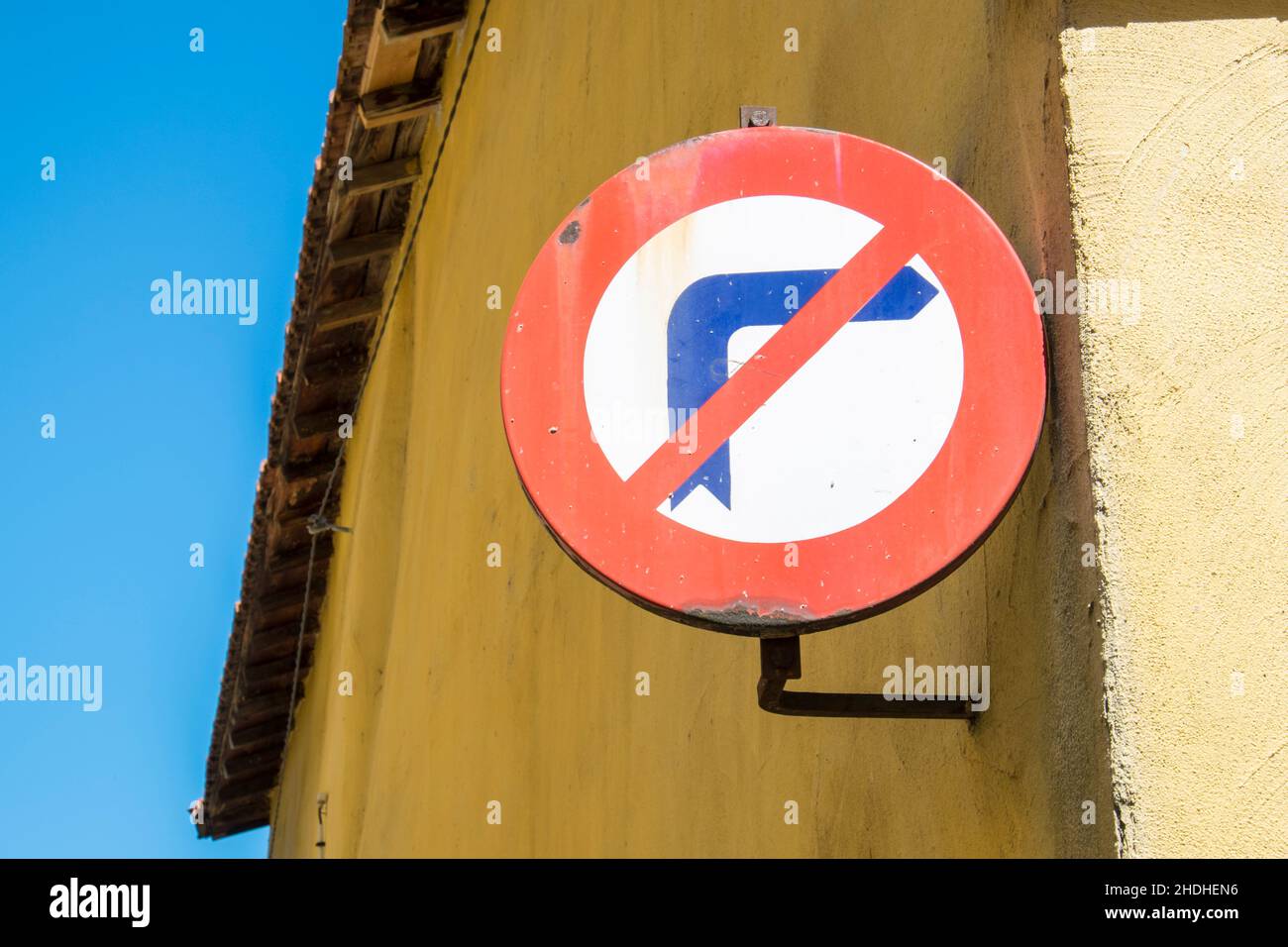 do not enter sign, turning right, do not enter signs, prohibition sign ...