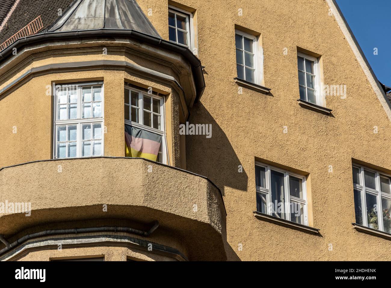 German window hi-res stock photography and images - Alamy
