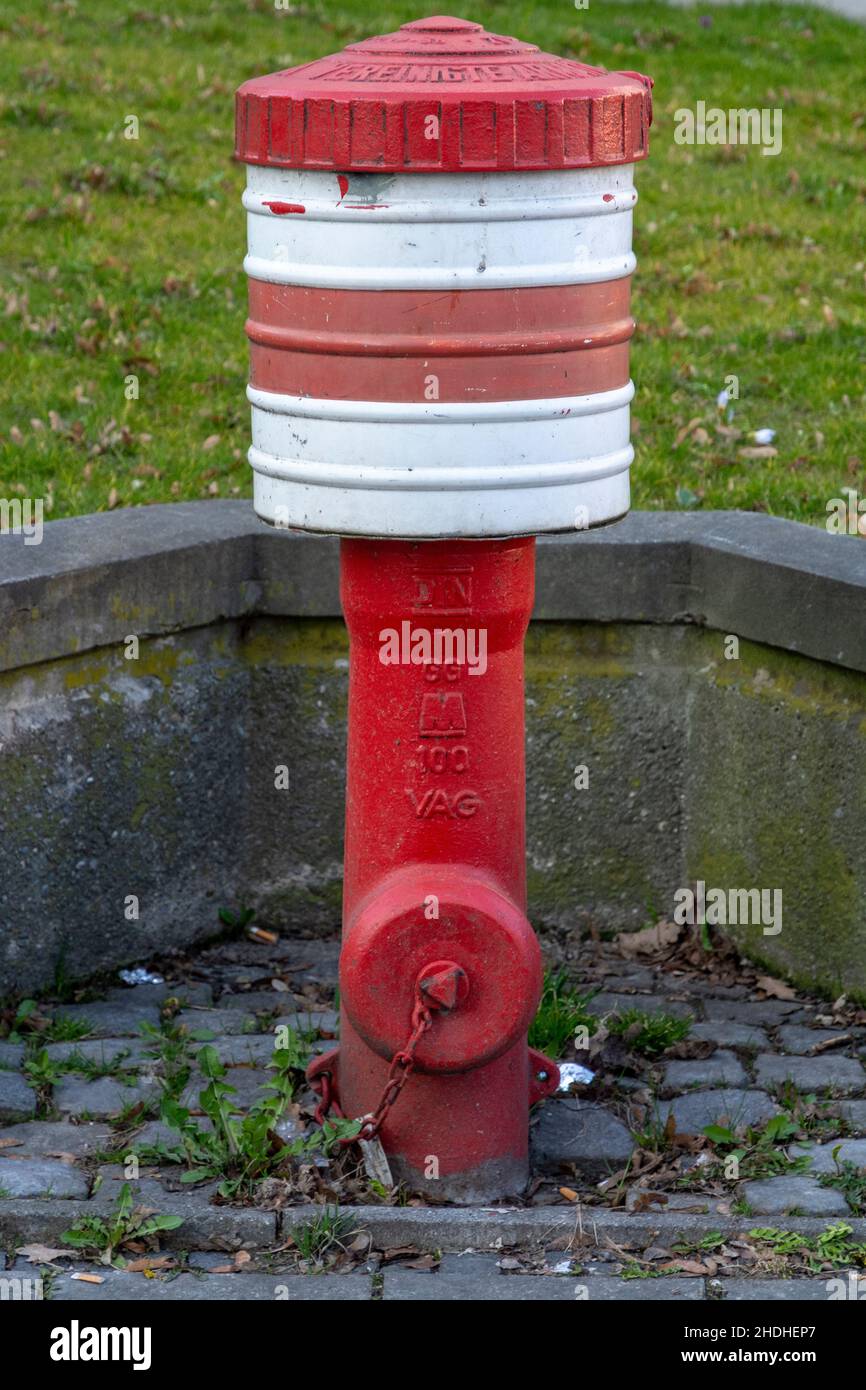 fire hydrant, fire hydrants Stock Photo - Alamy