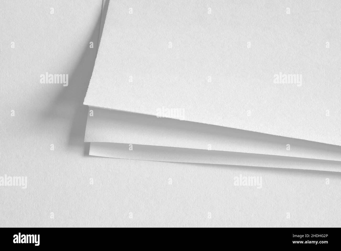 Horizontal paper hi-res stock photography and images - Alamy