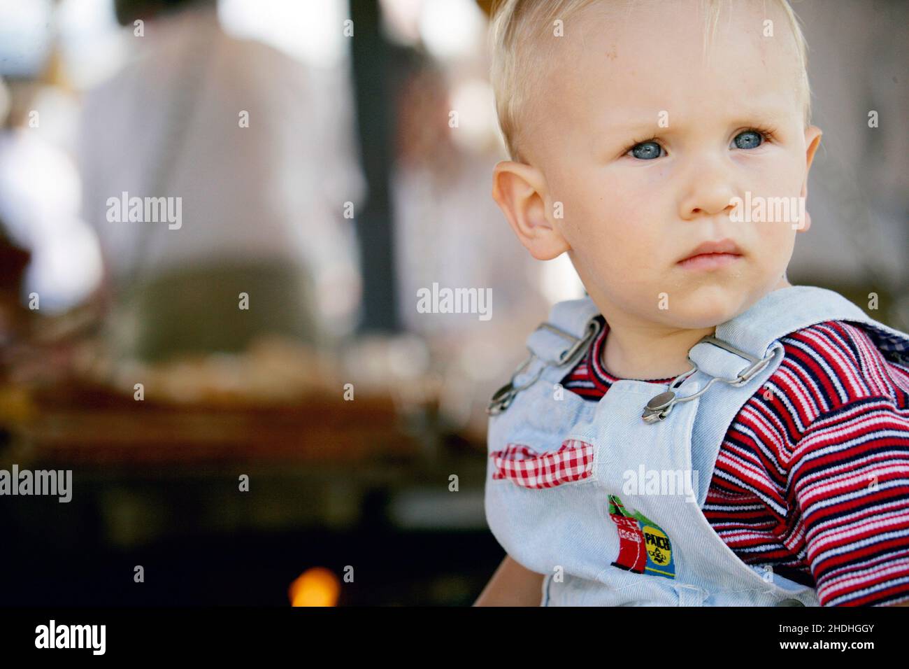 toddler, sitting, watching, infant, infants, toddlers Stock Photo - Alamy