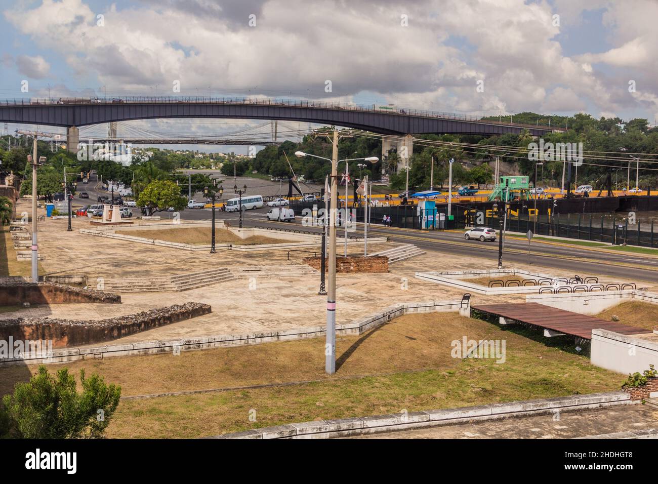 Rio ozama and bridges hi-res stock photography and images - Alamy