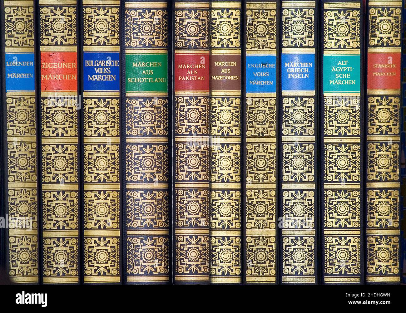 Book books spine binding hi-res stock photography and images - Alamy