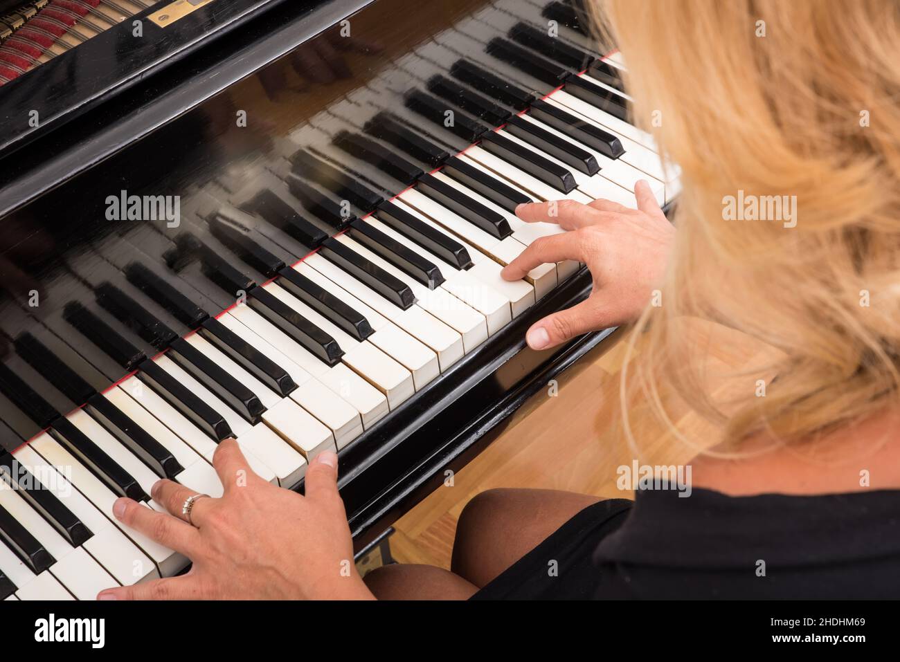 piano, piano keys, piano playing, pianos, piano key, piano play, piano ...