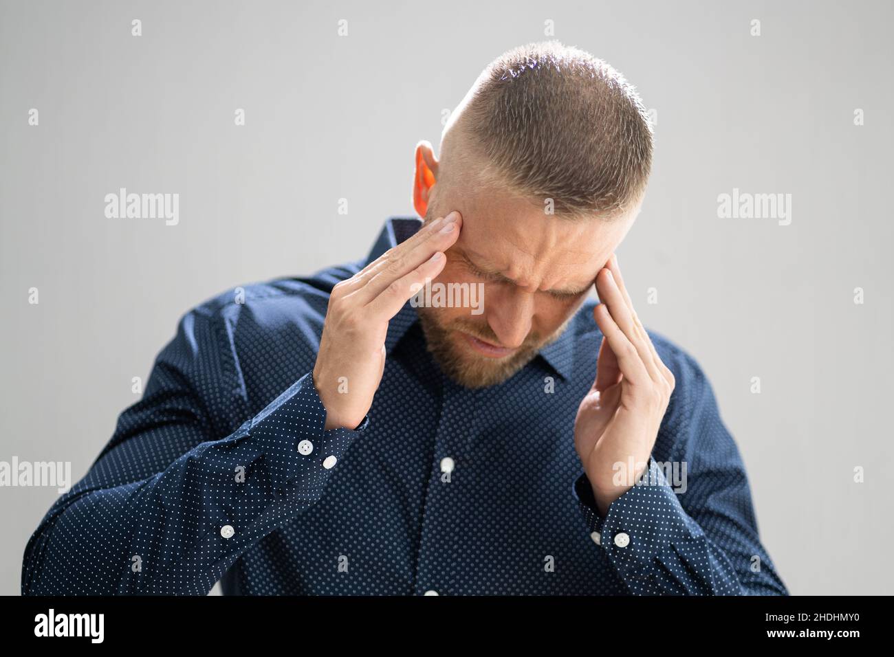 Menieres Disease Of Inner Ear. Feeling Dizzy. Vertigo Stock Photo - Alamy