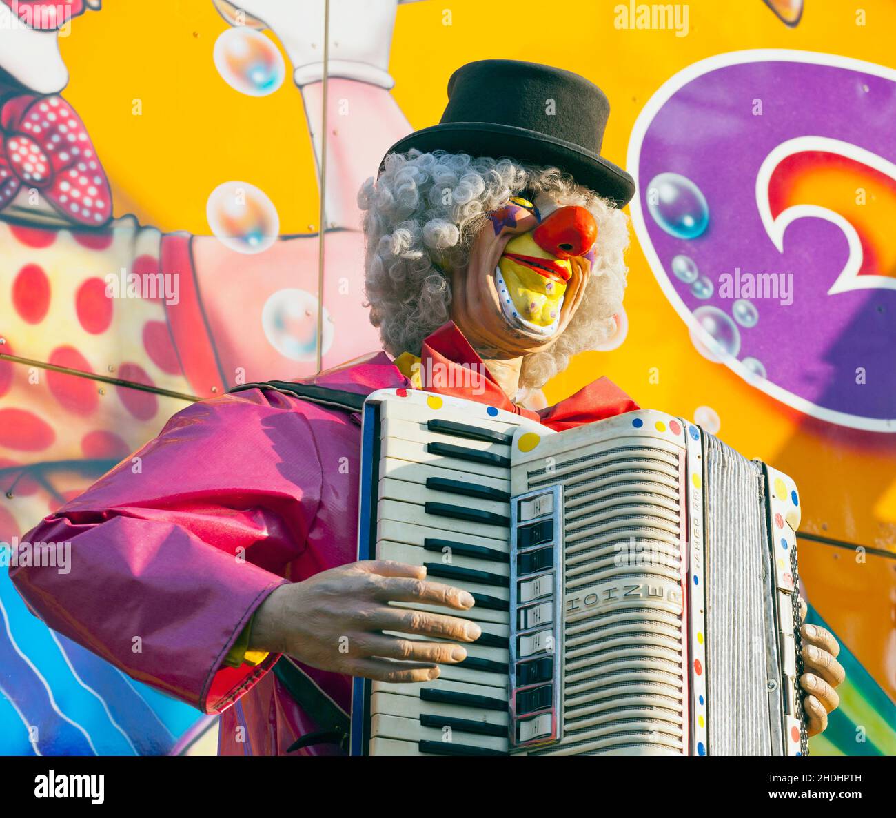 playing music, clown, clown figure, playing musics, clowns Stock Photo ...