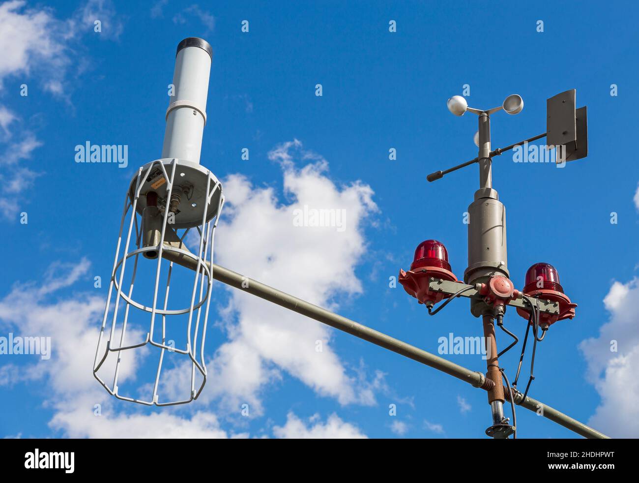 Weather instruments hi-res stock photography and images - Alamy