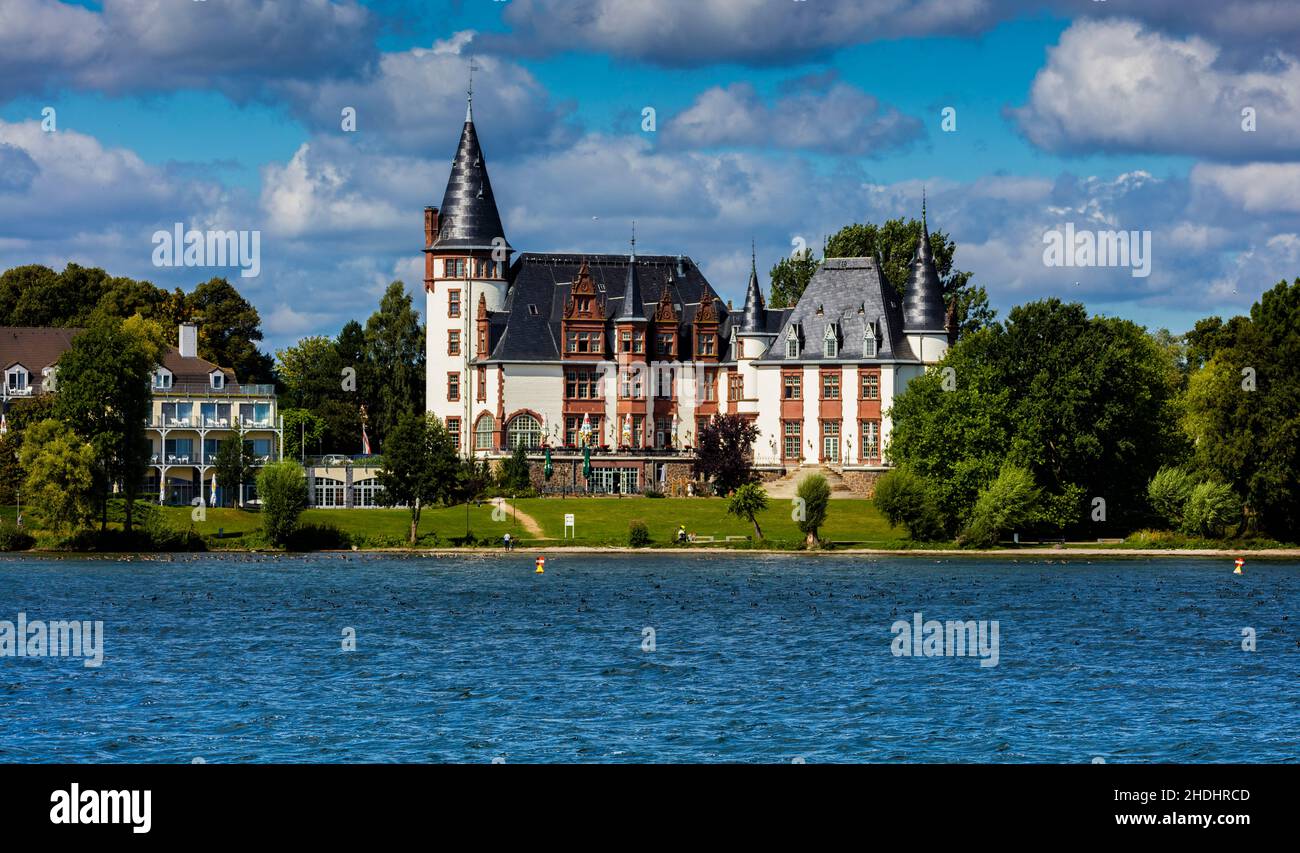 villa, luxury real estate, villas Stock Photo - Alamy