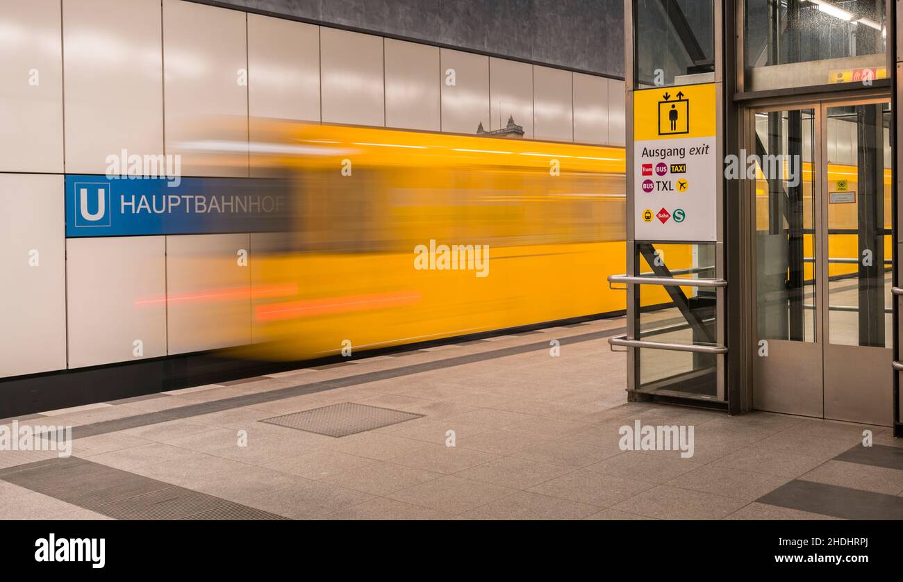 motion & speed, public transportation, subway train, motion & speeds ...