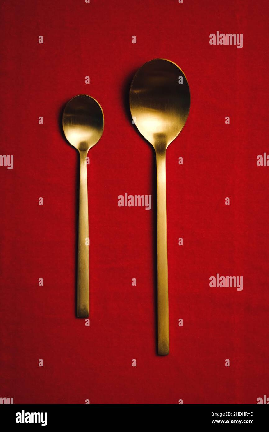 Cutlery golden spoon hi-res stock photography and images - Alamy