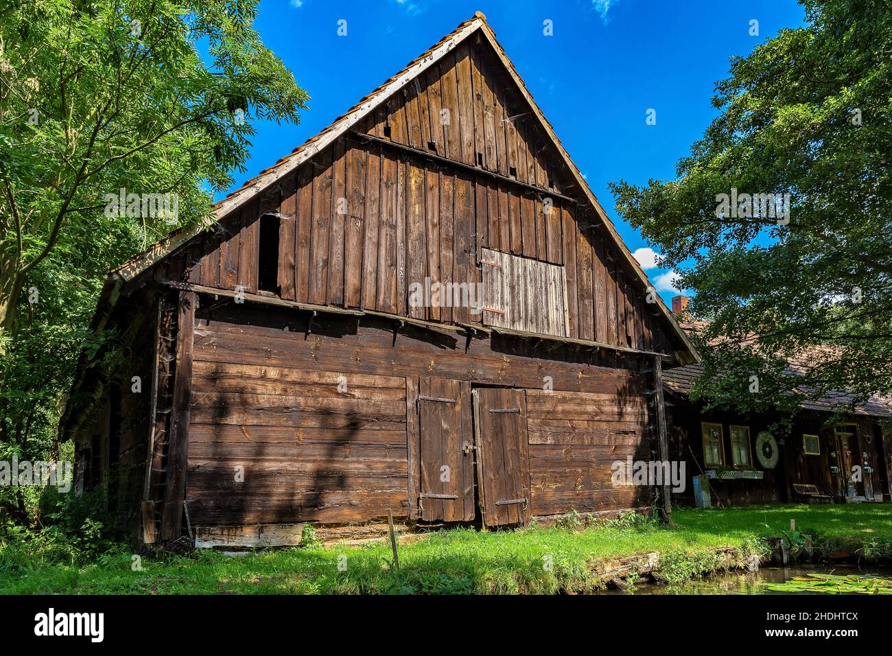 Hayricks hi-res stock photography and images - Alamy