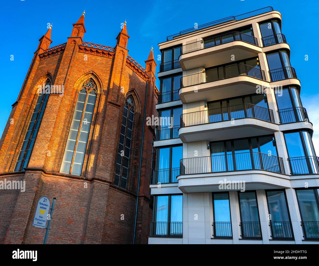 historic building, new building, new buildings Stock Photo - Alamy