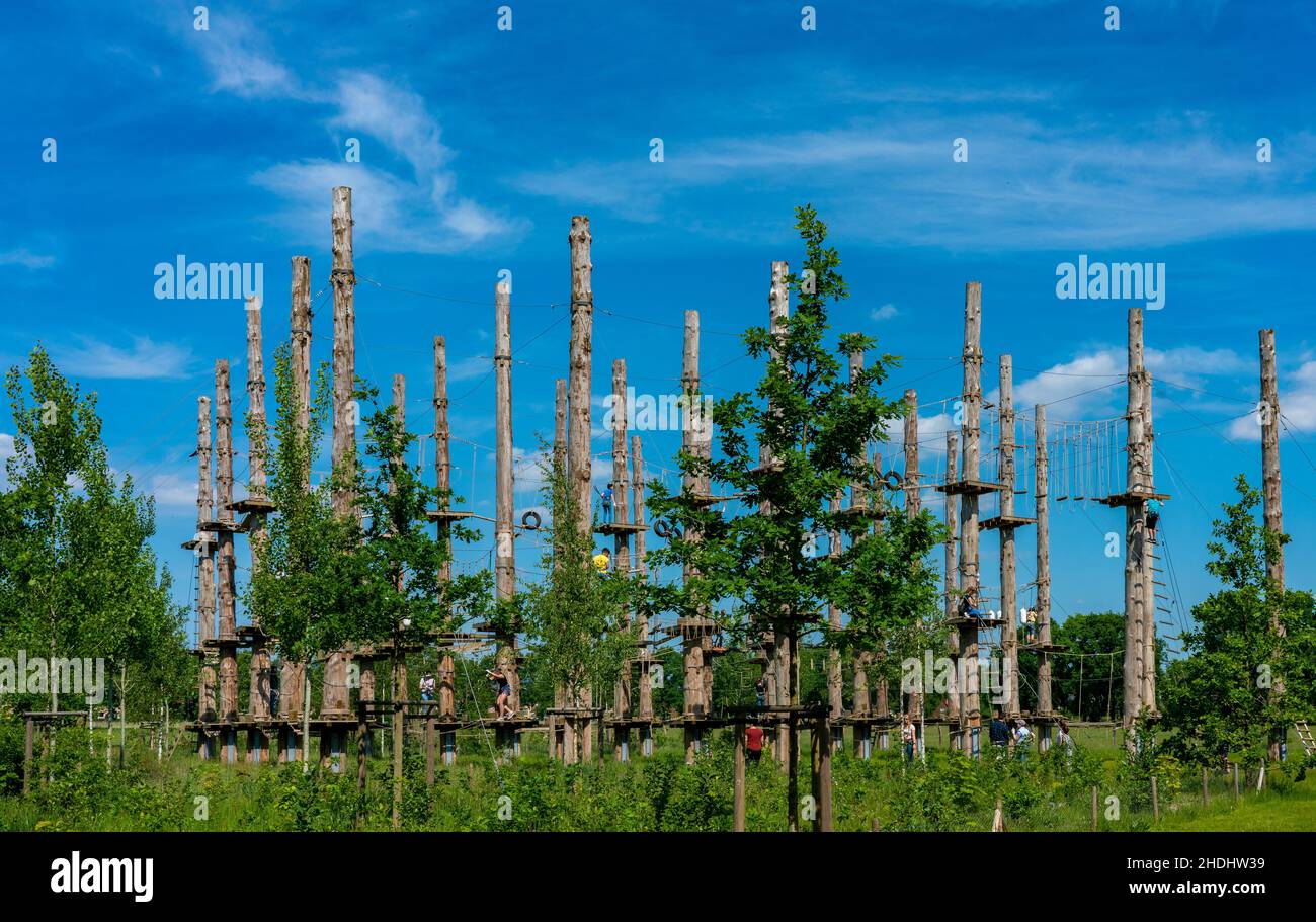 Ropes courses hi-res stock photography and images - Alamy