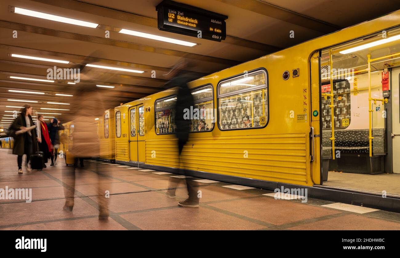 public transportation, subway train, platform, u2, public ...