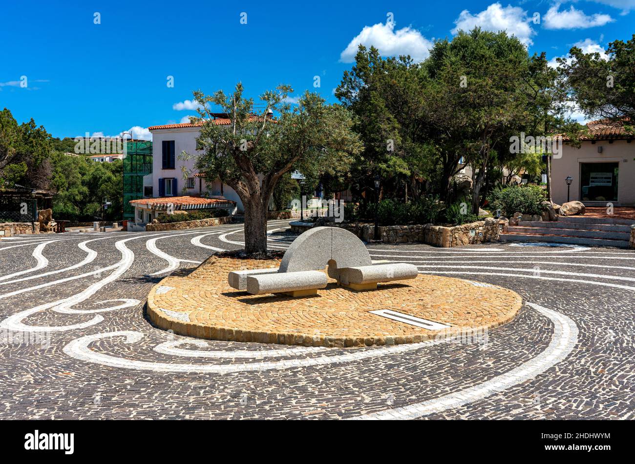 cobbled road, traffic island, cobbled roads, traffic islands Stock ...