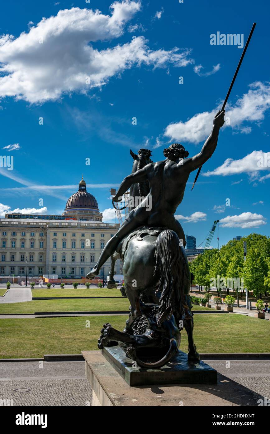 equestrian sculpture, old museum, sculpture, squestrian sculptures ...