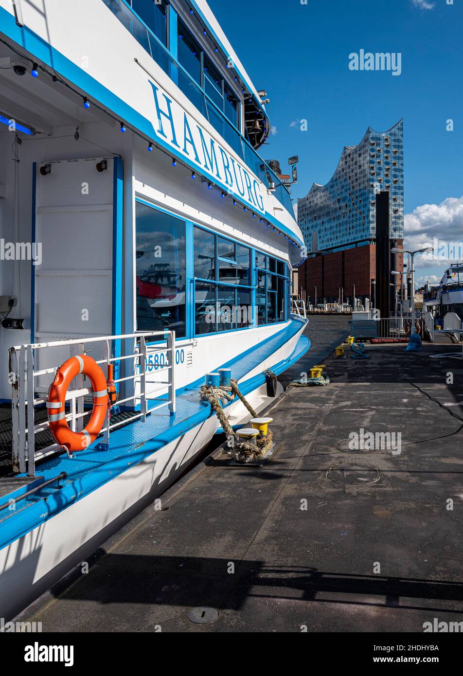 Hamburg Cruise Ship Cruise Ships Stock Photo Alamy hamburg-cruise-ship-cruise-ships-stock-photo-alamy