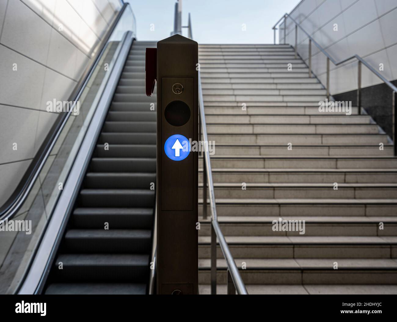 subway train, up, directional arrow, subway trains, directional arrows ...