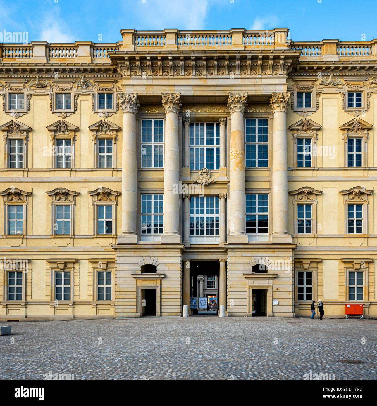 Palace berlin hi-res stock photography and images - Alamy