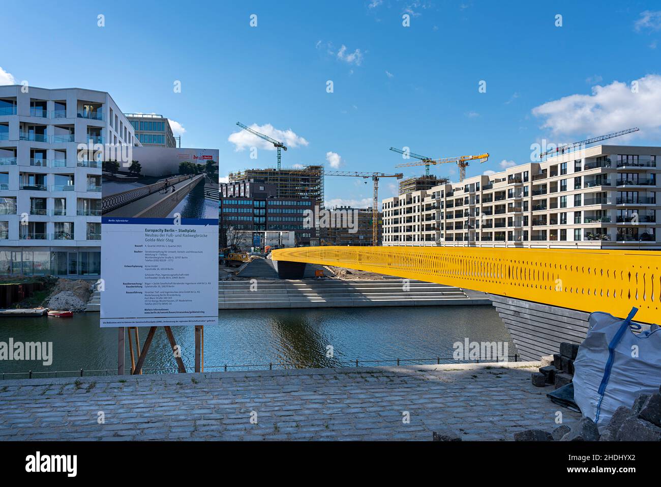 new building, footbridge, new buildings, footbridges Stock Photo - Alamy