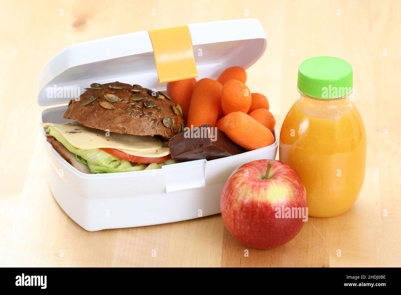 Lunch boxs hi-res stock photography and images - Alamy