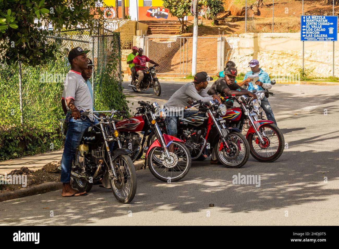 Motorbike taxi dominican republic hi-res stock photography and images ...