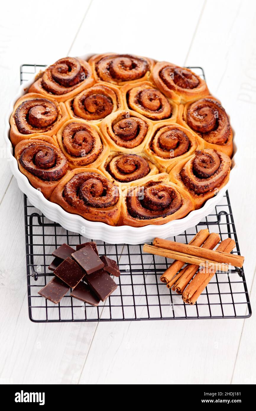 cinnamon bun, cinnamon buns Stock Photo - Alamy