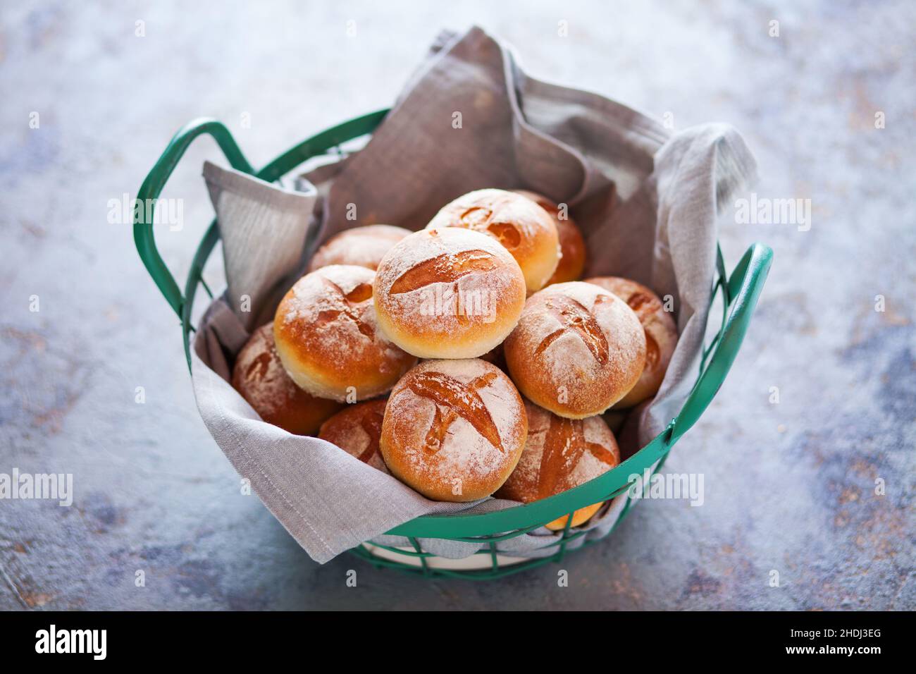 bun, bread basket, buns, bread baskets Stock Photo - Alamy