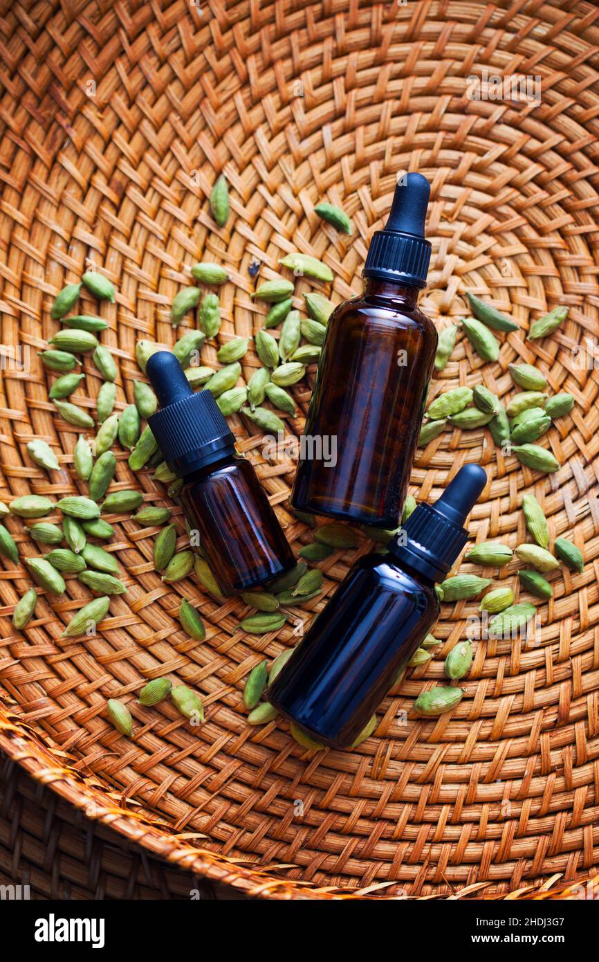 herbal medicine, cardamom, herbal medicines, cardamoms Stock Photo - Alamy