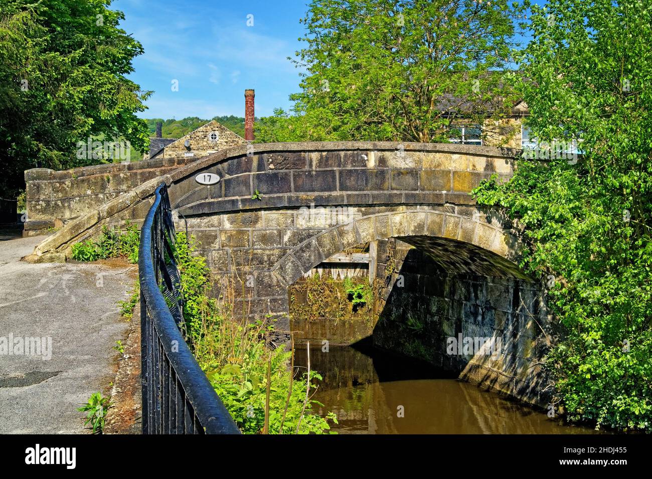UK, West Yorkshire, Hebden Bridge, Hebble End Bridge over the Rochdale ...