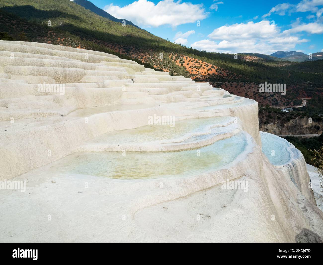 Chinas landscapes hi-res stock photography and images - Alamy