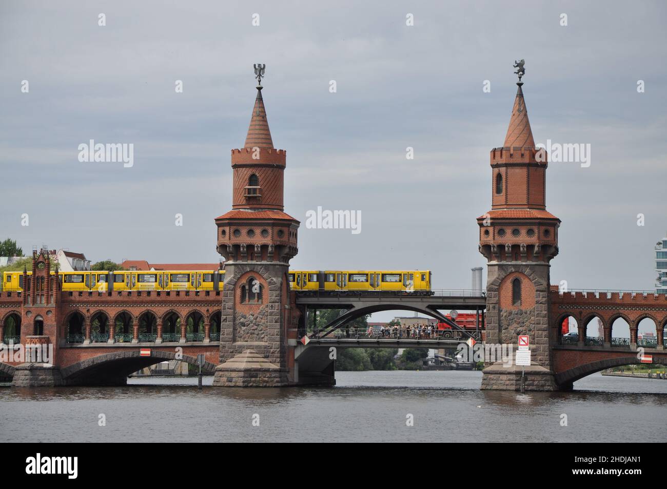 berlin, oberbaumbruecke, oberbaumbrueckes Stock Photo - Alamy