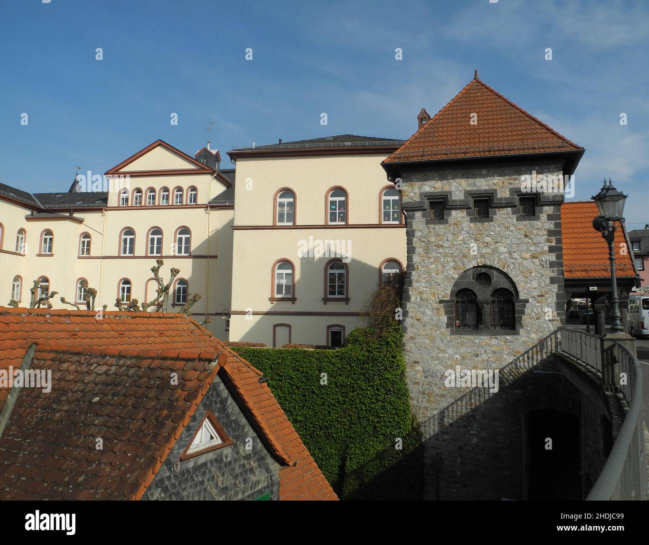 City gates buildings mountains hi-res stock photography and images - Alamy