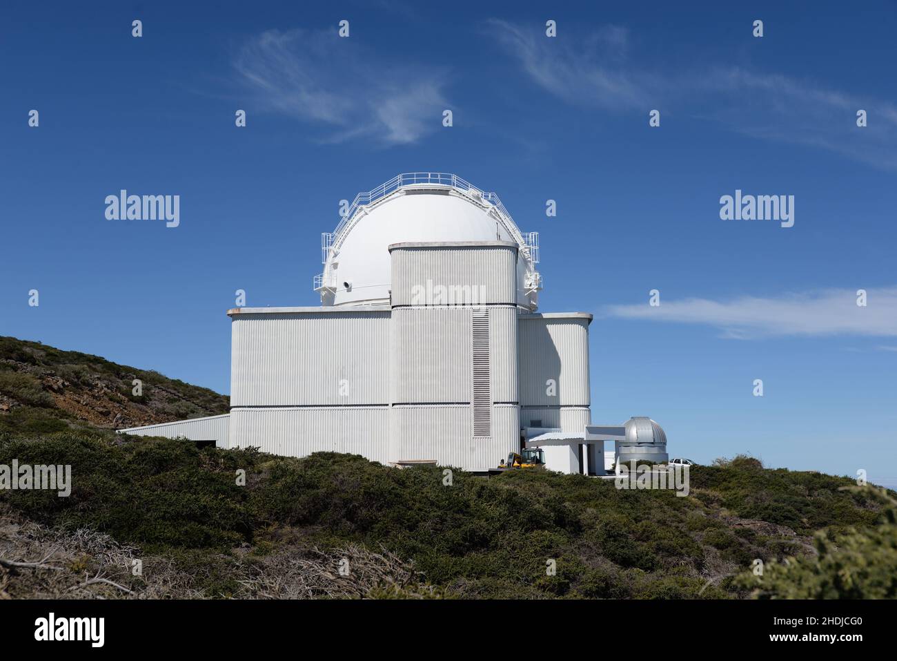 roque de los muchachos observatory, isaac newton telescope Stock Photo ...