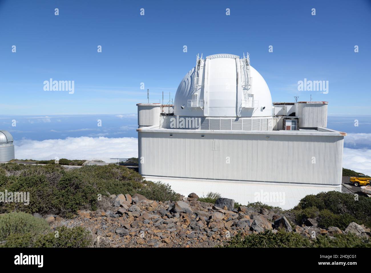 roque de los muchachos observatory, isaac newton telescope Stock Photo ...