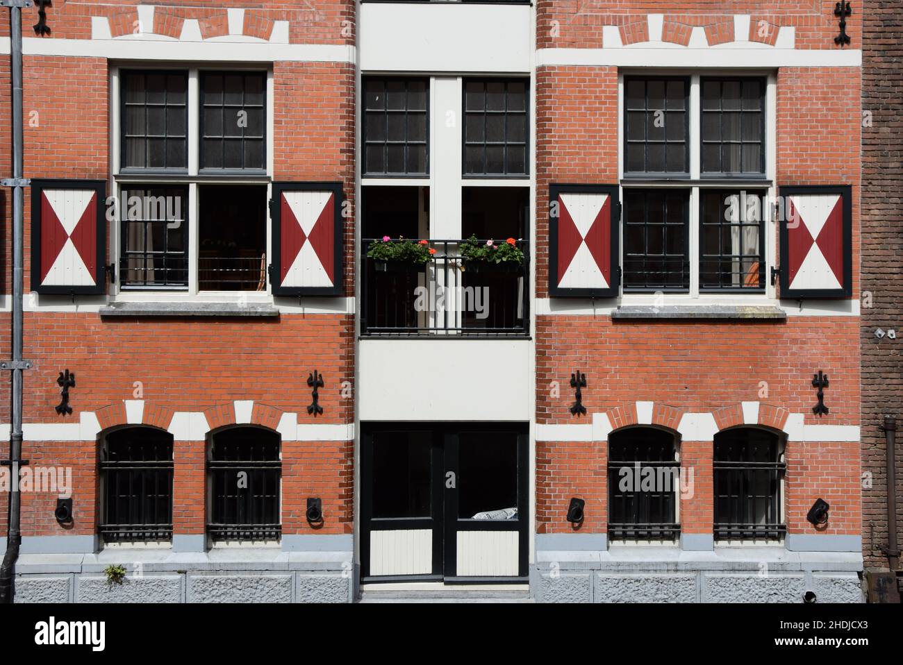 brick building, amsterdam, buildings, amsterdams Stock Photo - Alamy