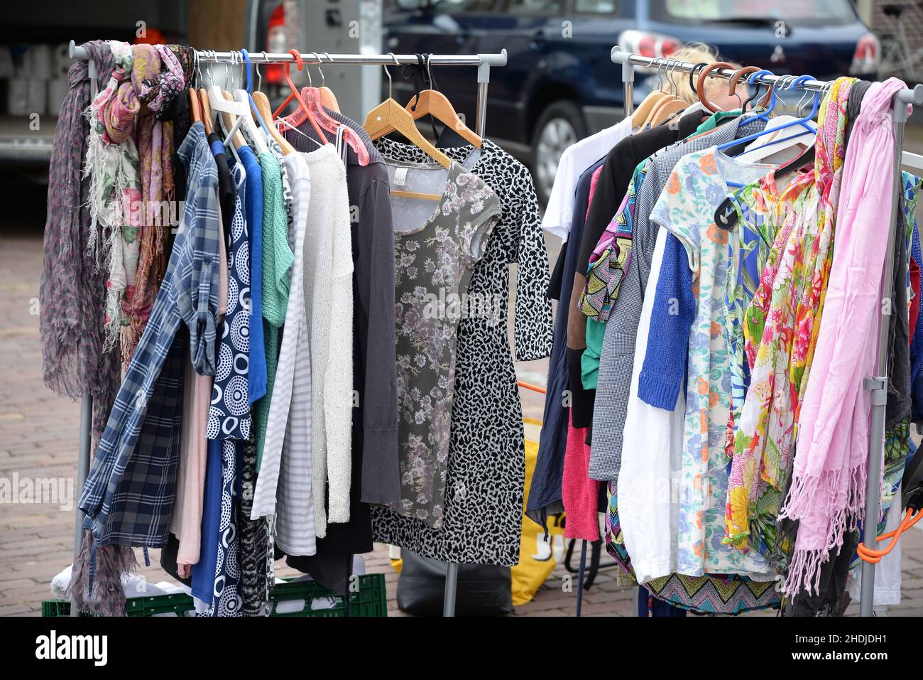 Junk markets hi-res stock photography and images - Alamy