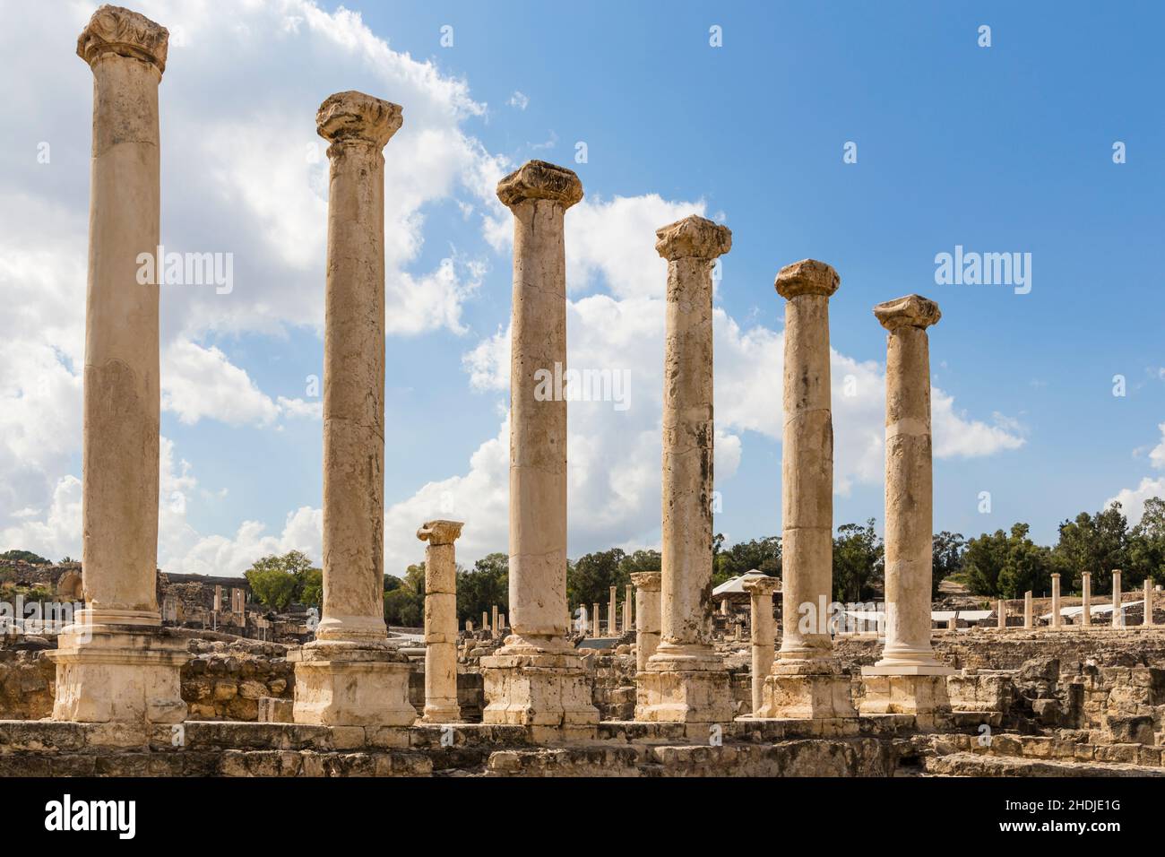 Roman architecture excavation hi-res stock photography and images - Alamy