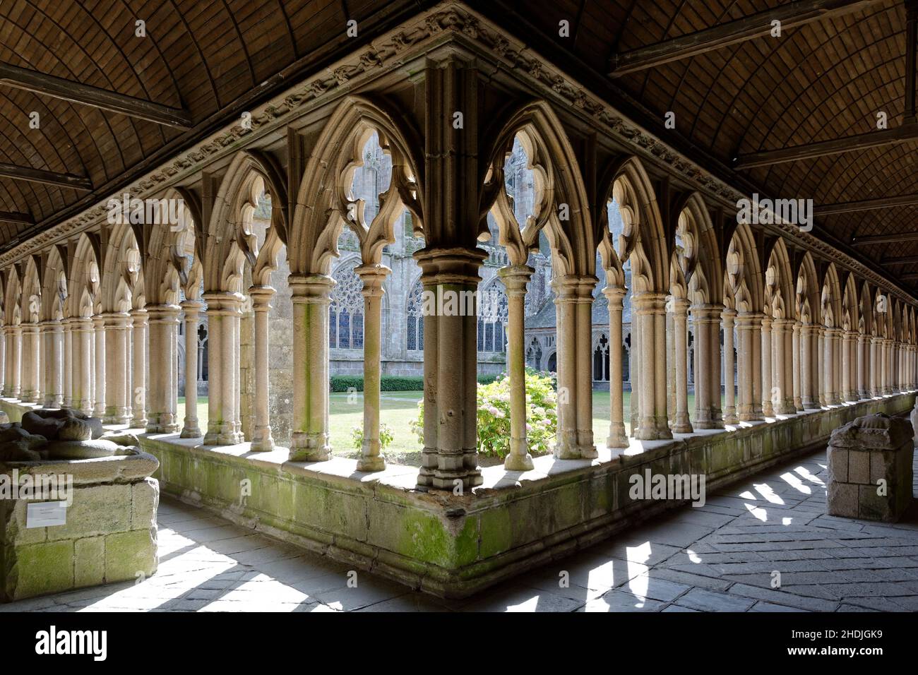 Cloister cloisters hi-res stock photography and images - Alamy