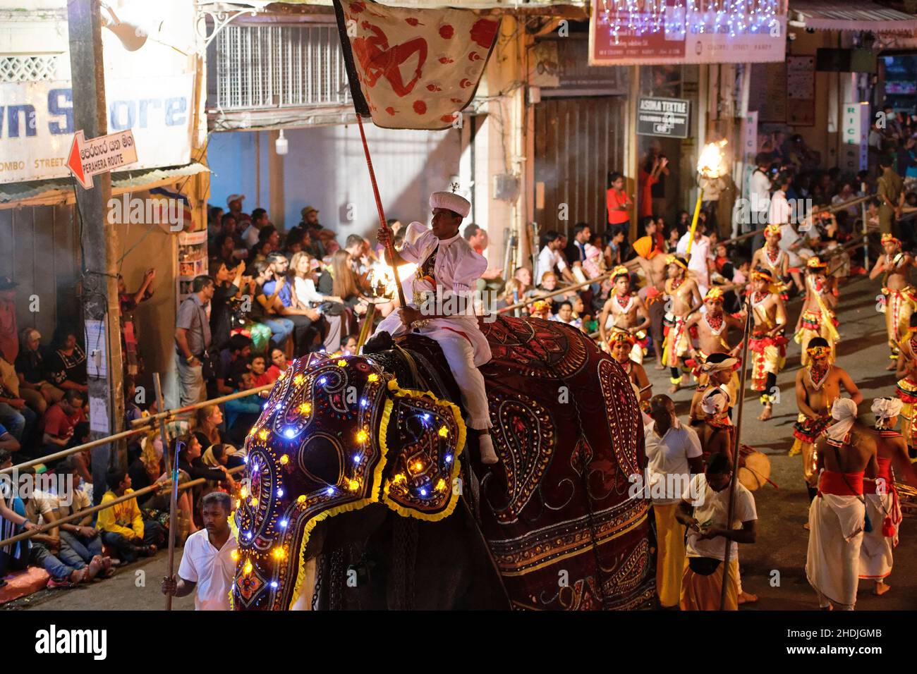 kandy esala perahera Stock Photo - Alamy