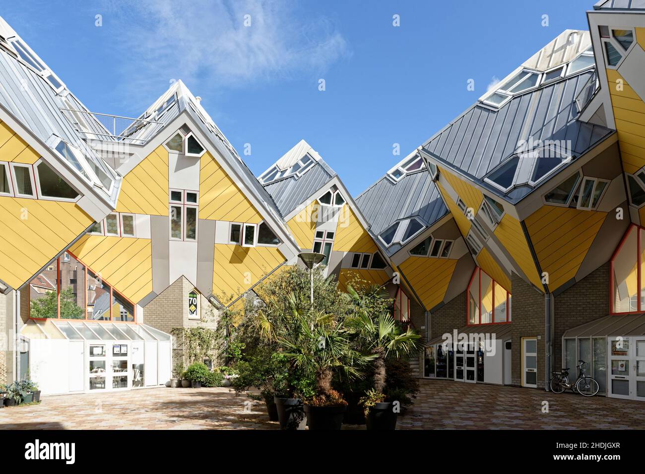 Rotterdams modern architecture hi-res stock photography and images - Alamy