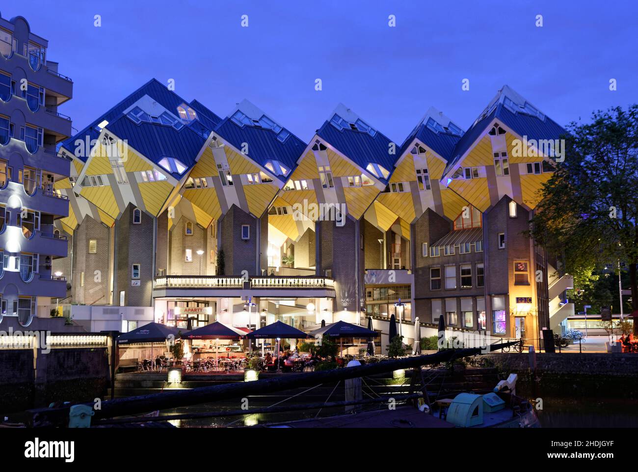 Rotterdam’s modern architecture hi-res stock photography and images - Alamy