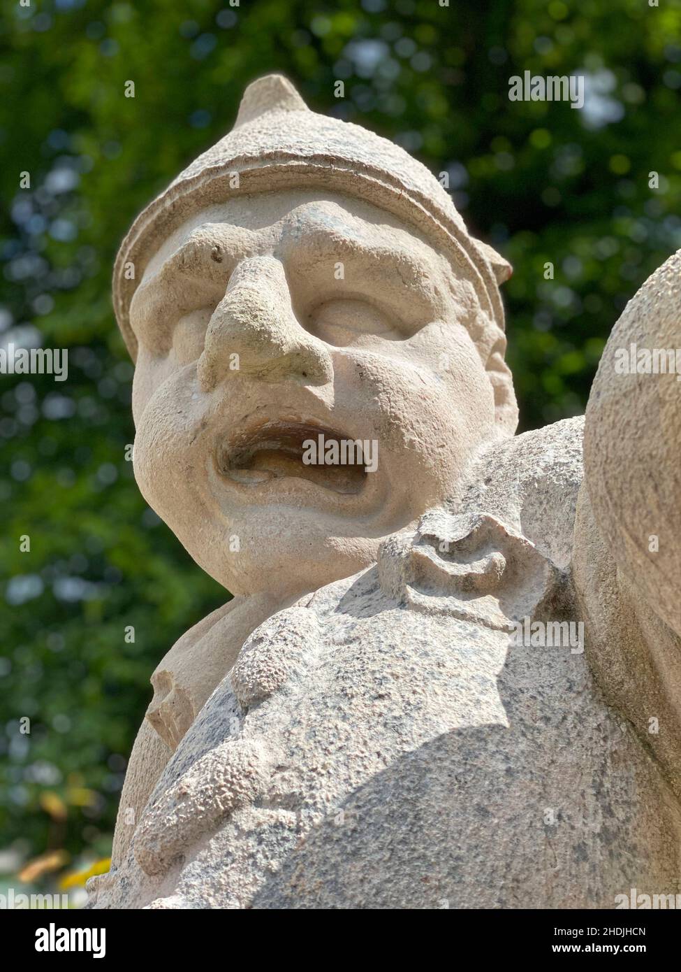 Dwarf sculpture hi-res stock photography and images - Alamy