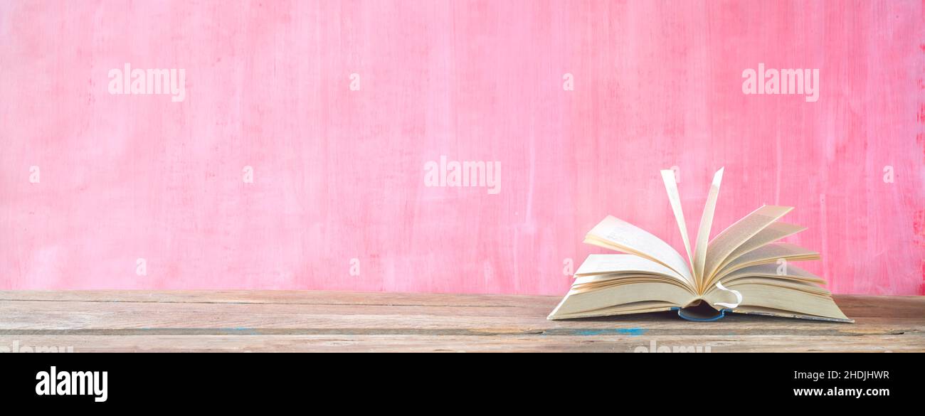 Unfolded book hi-res stock photography and images - Alamy