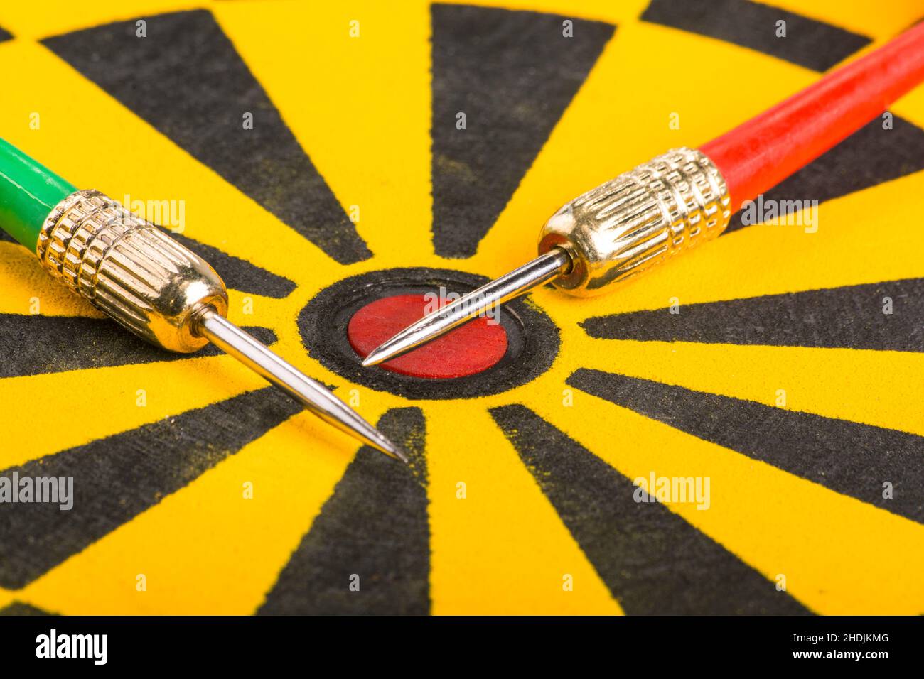 target, dartboard, throw an arrow, goal, goals, objective, targets ...