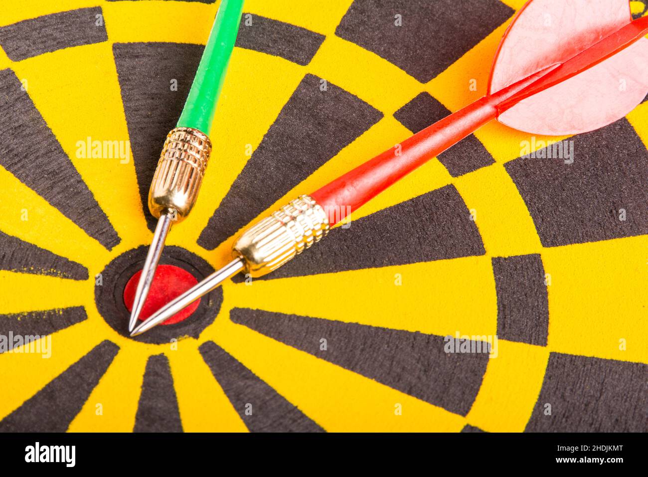 target, dartboard, throw an arrow, goal, goals, objective, targets ...