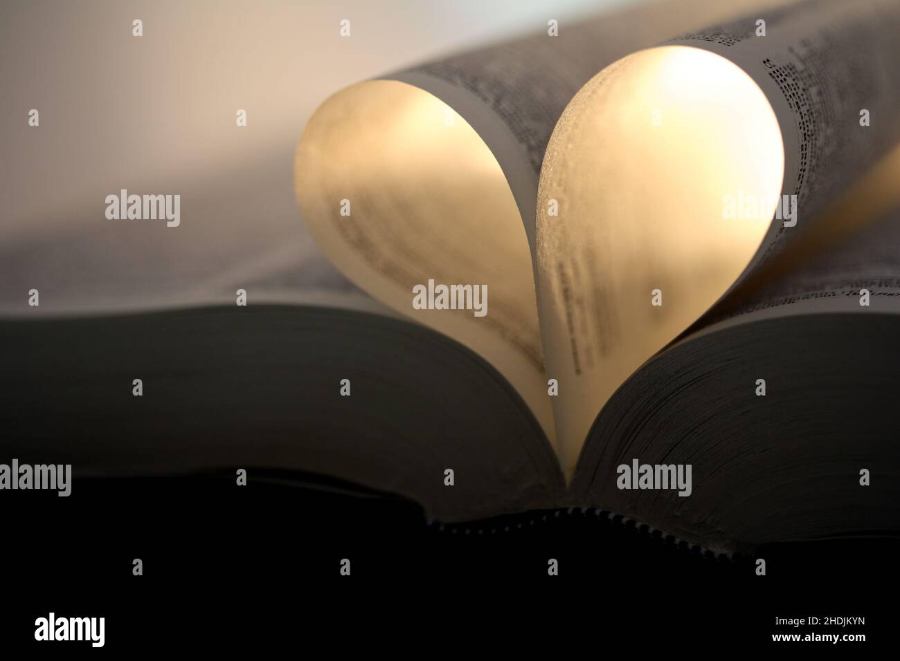 heart, reading, hearts, read, reading a book, reading something, to ...