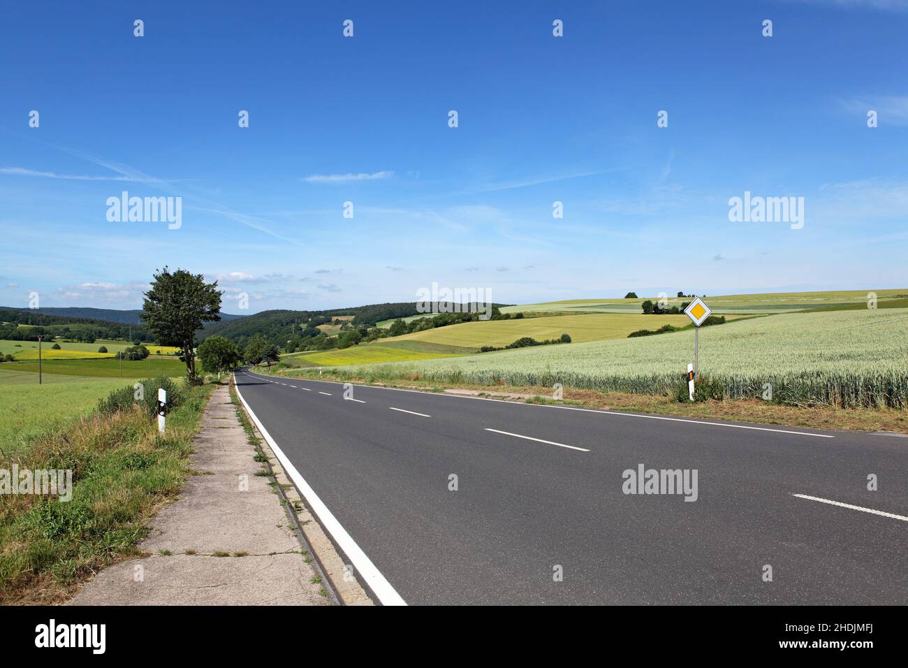 on the move, street, road, on the moves, roads, streets Stock Photo - Alamy