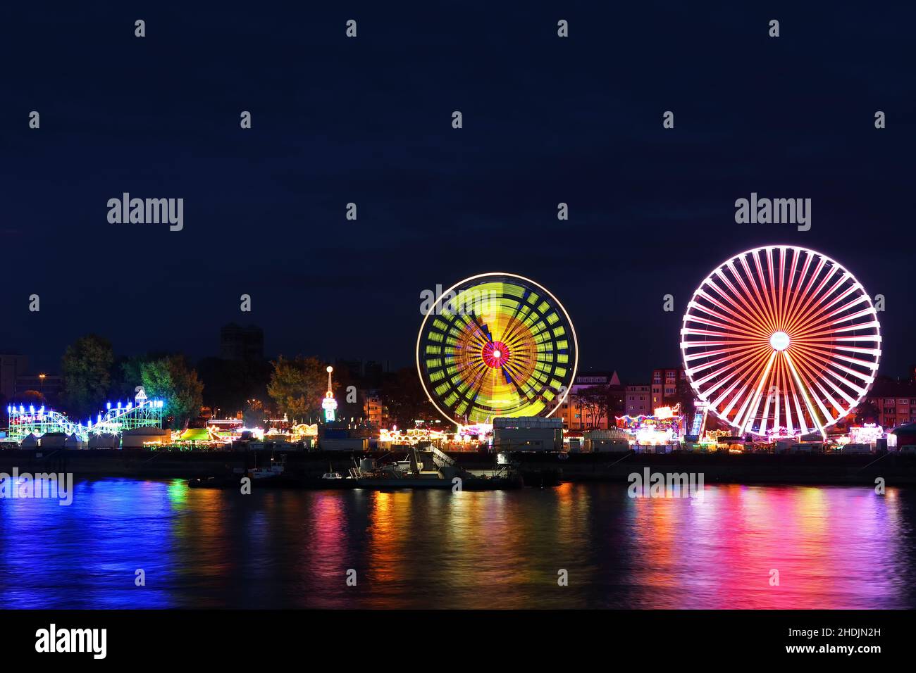 funfair, ferris wheel, fairgrounds, ferris wheels Stock Photo - Alamy