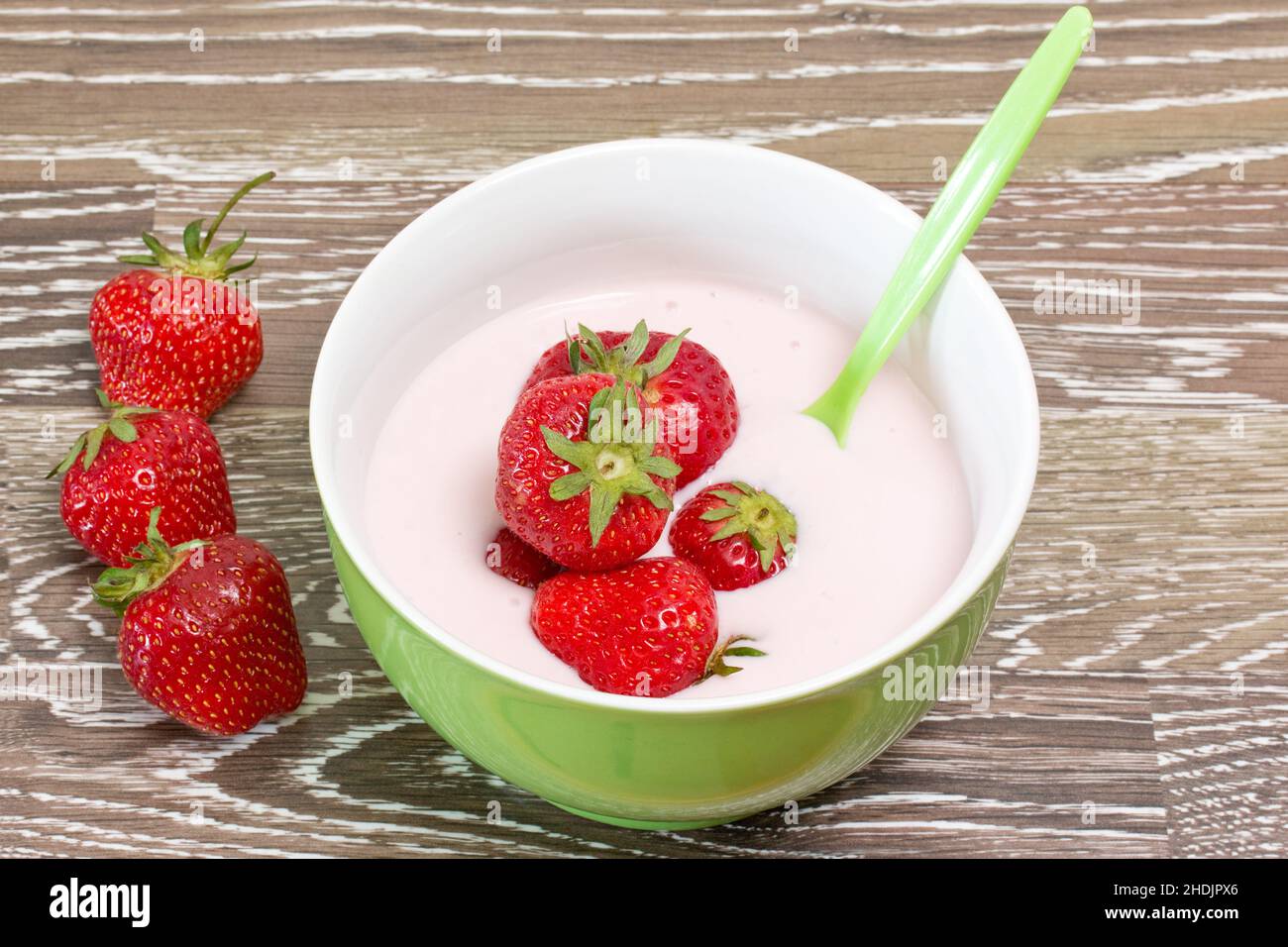 yogurt, strawberry yoghurt, strawberry yoghurts Stock Photo - Alamy